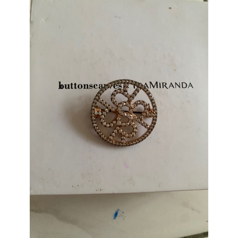 Jual Bross Buttonscarves x Ria Miranda | Shopee Indonesia