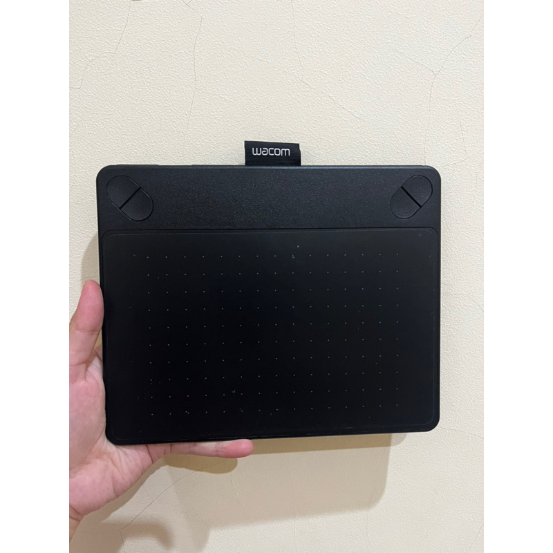 Jual WACOM INTUOS CTH 490 Tablet Gambar Illustrasi - Wireless Stylus/Pen - Preloved | Shopee ...