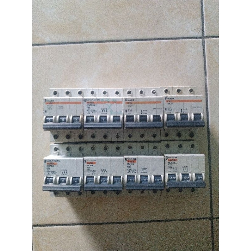 Jual MCB 3p Merlin gerin | Shopee Indonesia