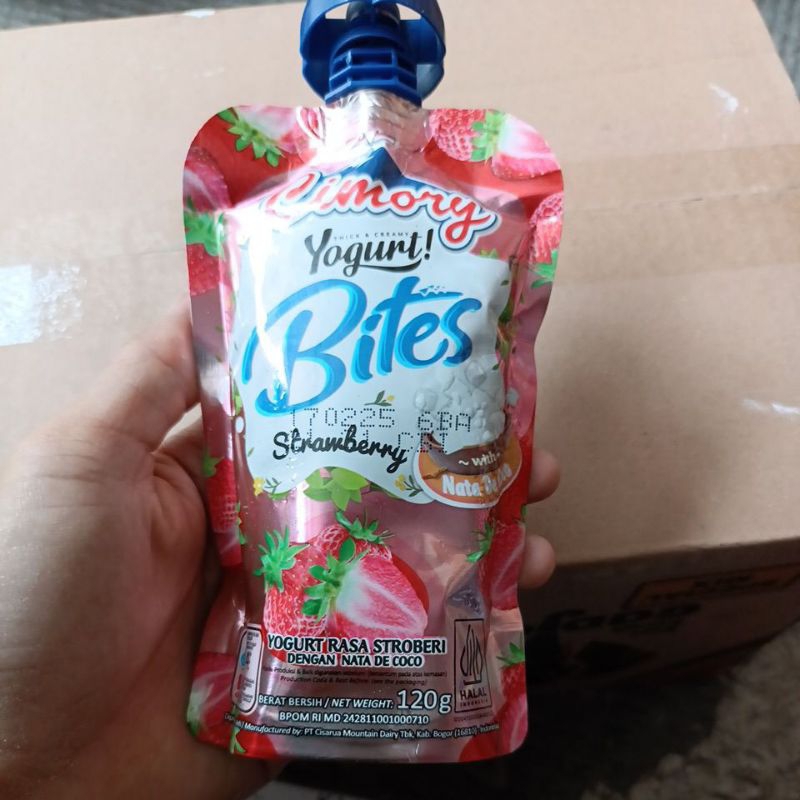 Jual cimory yogurt bites strawberry 120gr | Shopee Indonesia