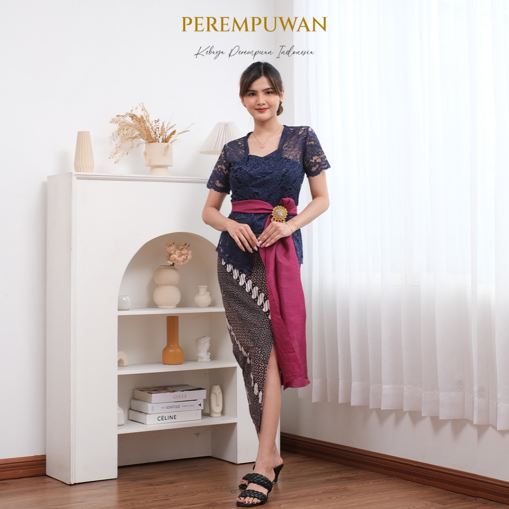 Jual PEREMPUWAN | Kebaya Bali Kutu baru Brokat Modern | Kebaya Wisuda ...