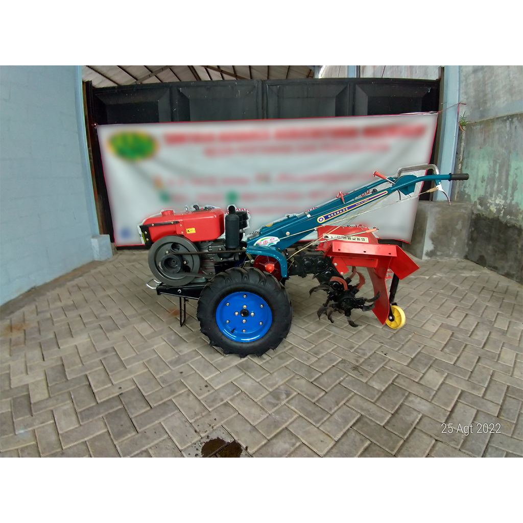Jual Implement Ditcher Pembuat Parit dengan Traktor / Tractor Roda Dua ...