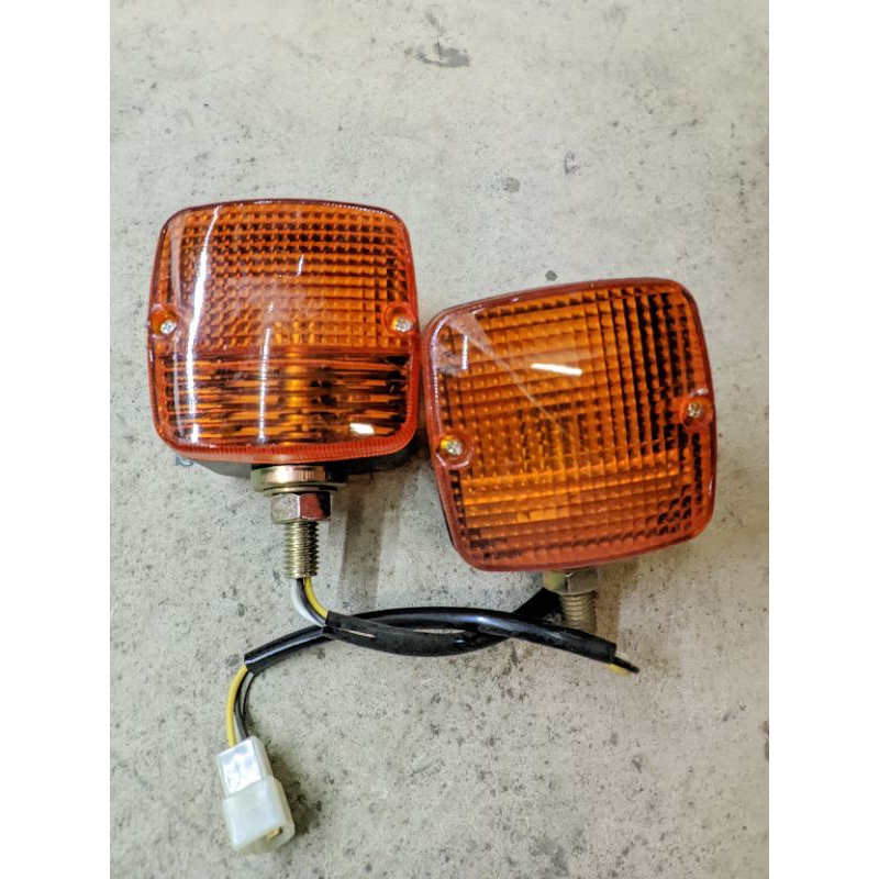 Jual Lampu sein Assy turn signal lamp Assy forklift Komatsu | Shopee ...