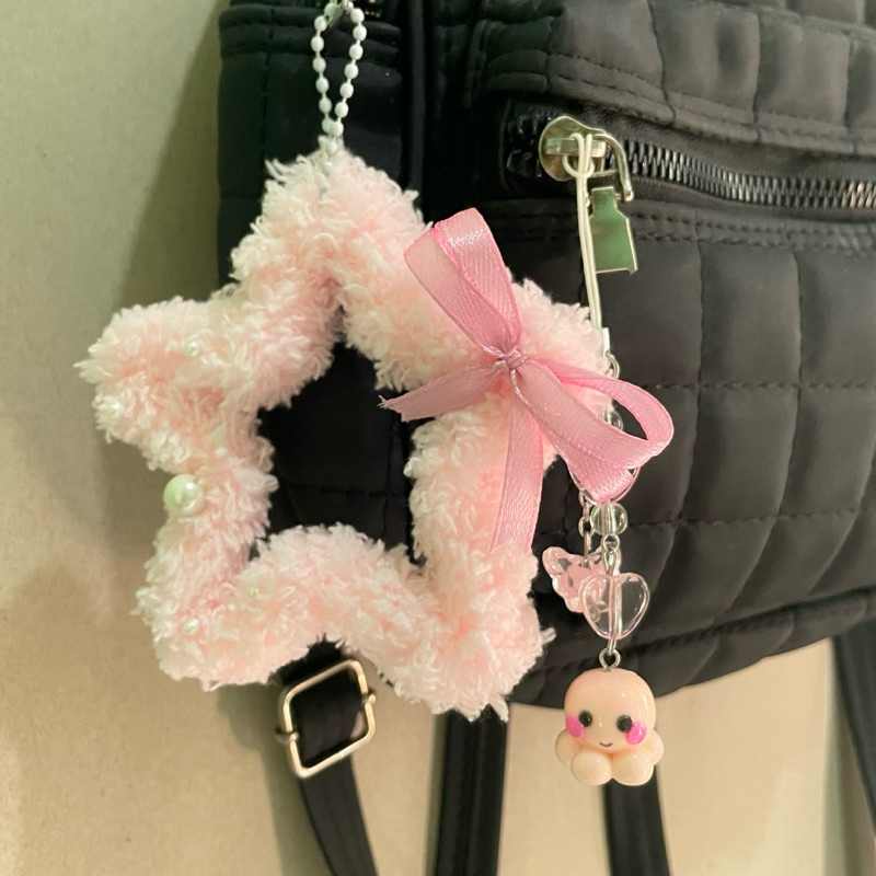 Jual (Ready) Fluffy star handmade by luvvjjkxx | keychain aesthetic ...