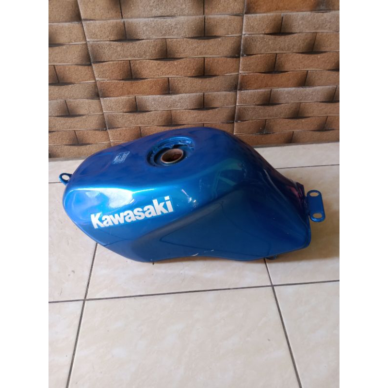 Jual Tangki tengki bensin Ninja 150R RR | Shopee Indonesia