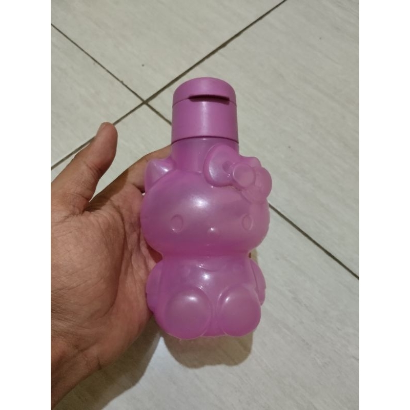 Jual Tupperware Hello Kitty Sanrio | Shopee Indonesia