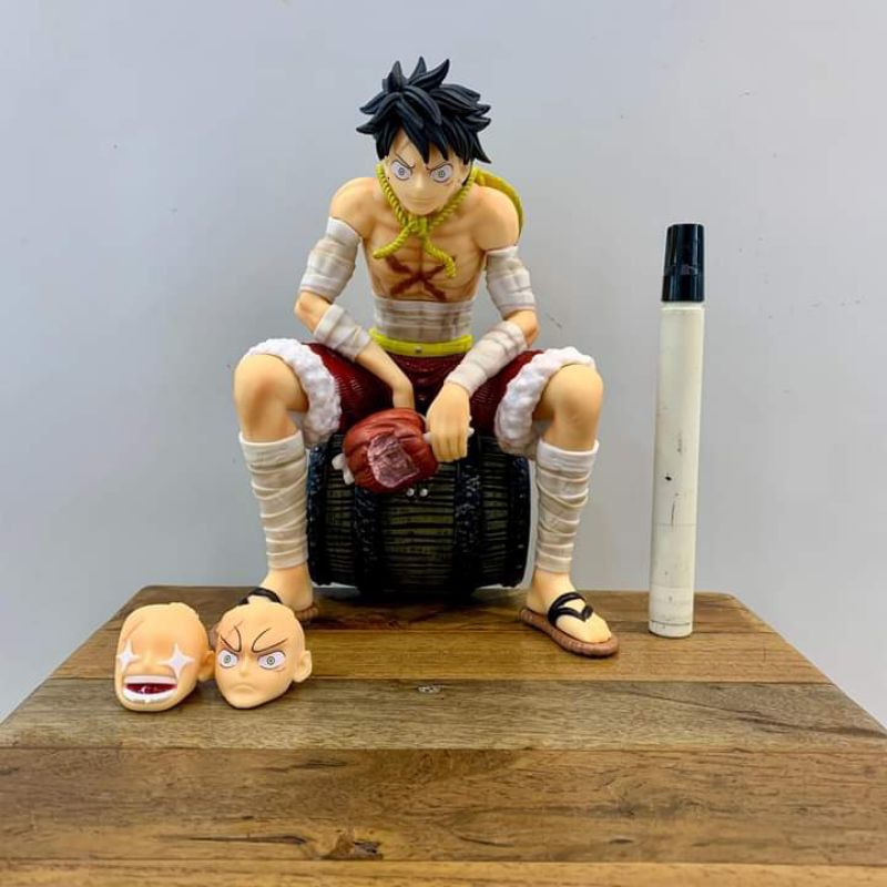 Jual mainan action figureMonkey d luffy eating meat bandage sitting on ...