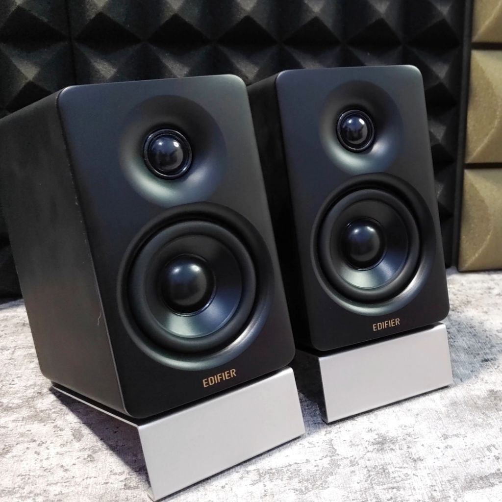 Jual Edifier M60 Compact Desktop Bluetooth Speaker | Shopee Indonesia