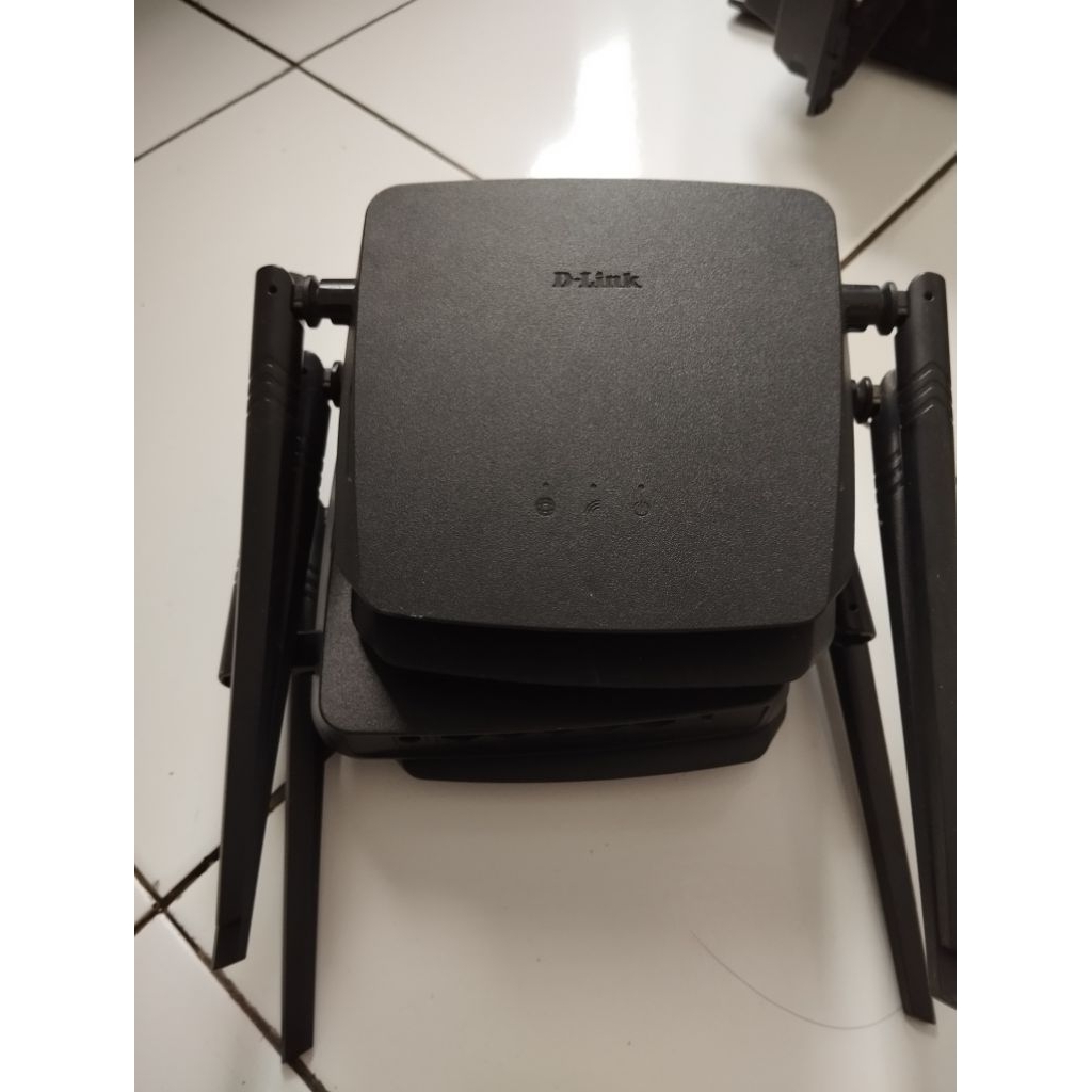 Jual Router DLINK DIR612 hitam second tanpa adaptor | Shopee Indonesia