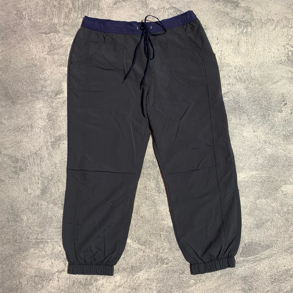 Jual Uniqlo Jogger Trackpants Abu | Shopee Indonesia
