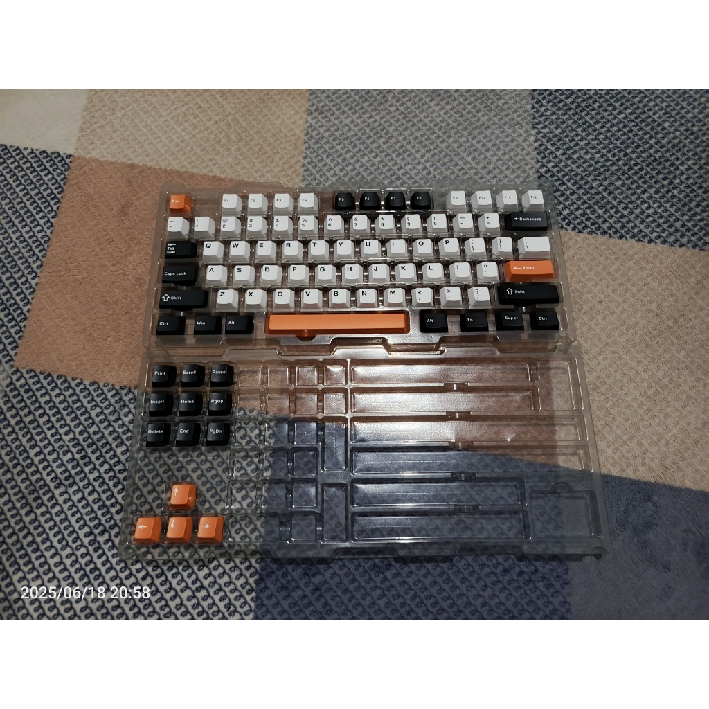 Jual Keycaps Tri Tone PBT Double Shot Cherry Profile 87 Keys Keyboard ...