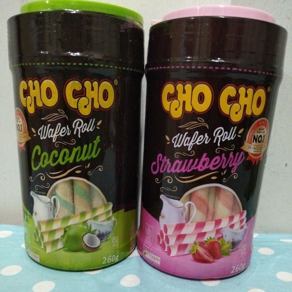Jual Cho Cho wafer roll strawberry/Cho Cho wafer roll coconut | Shopee ...
