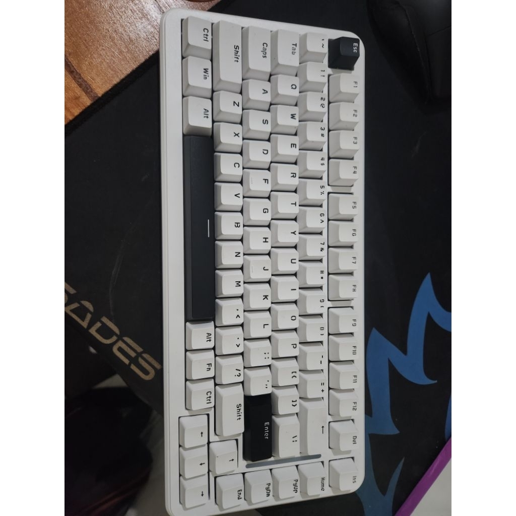 Jual Vortex mono 75 white keyboard mechanical | Shopee Indonesia