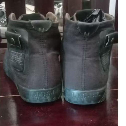 Jual sepatu second branded | Shopee Indonesia