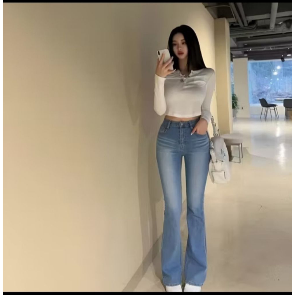 Jual highwaist cutbray jeans whisker celana cutbray kekinian model korean style bahan melar adem ...