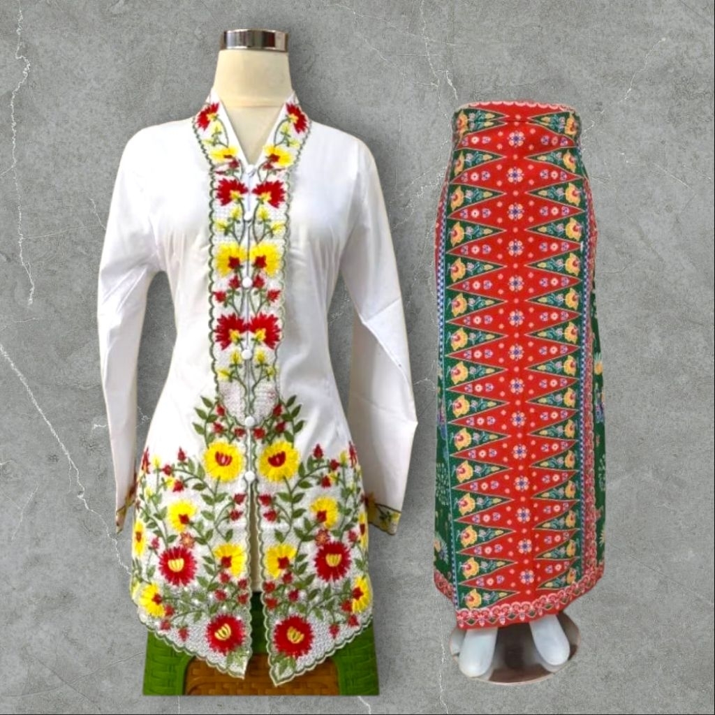 Jual FK - Satu Set Kebaya Encim Dan Rok Tumpal Betawi // Kebaya Encim ...