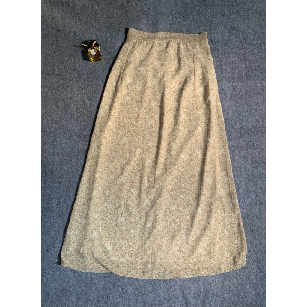 Jual Termurah Preloved!!!Like new||One Set Rok wanita-Rok kerja daily ...