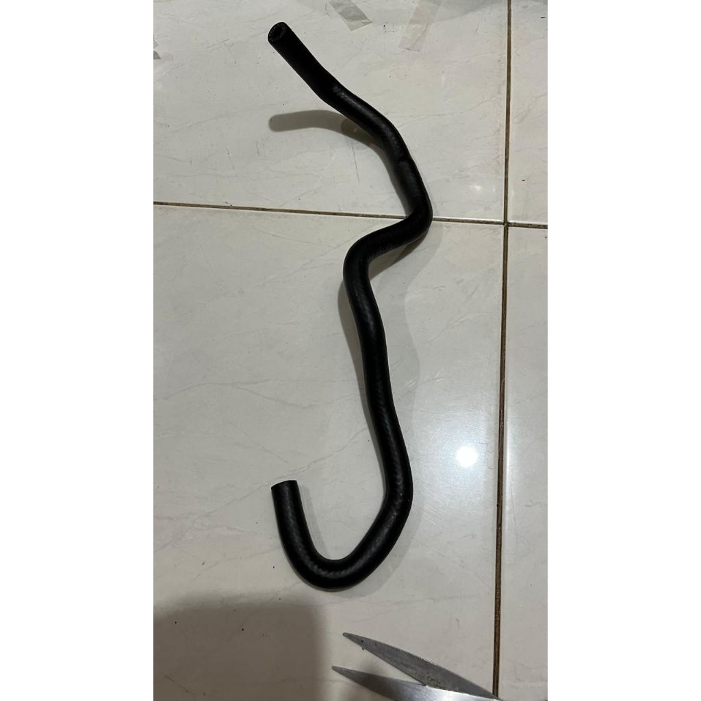 Jual Selang boster rem innova, pakai valve ( klep ) | Shopee Indonesia