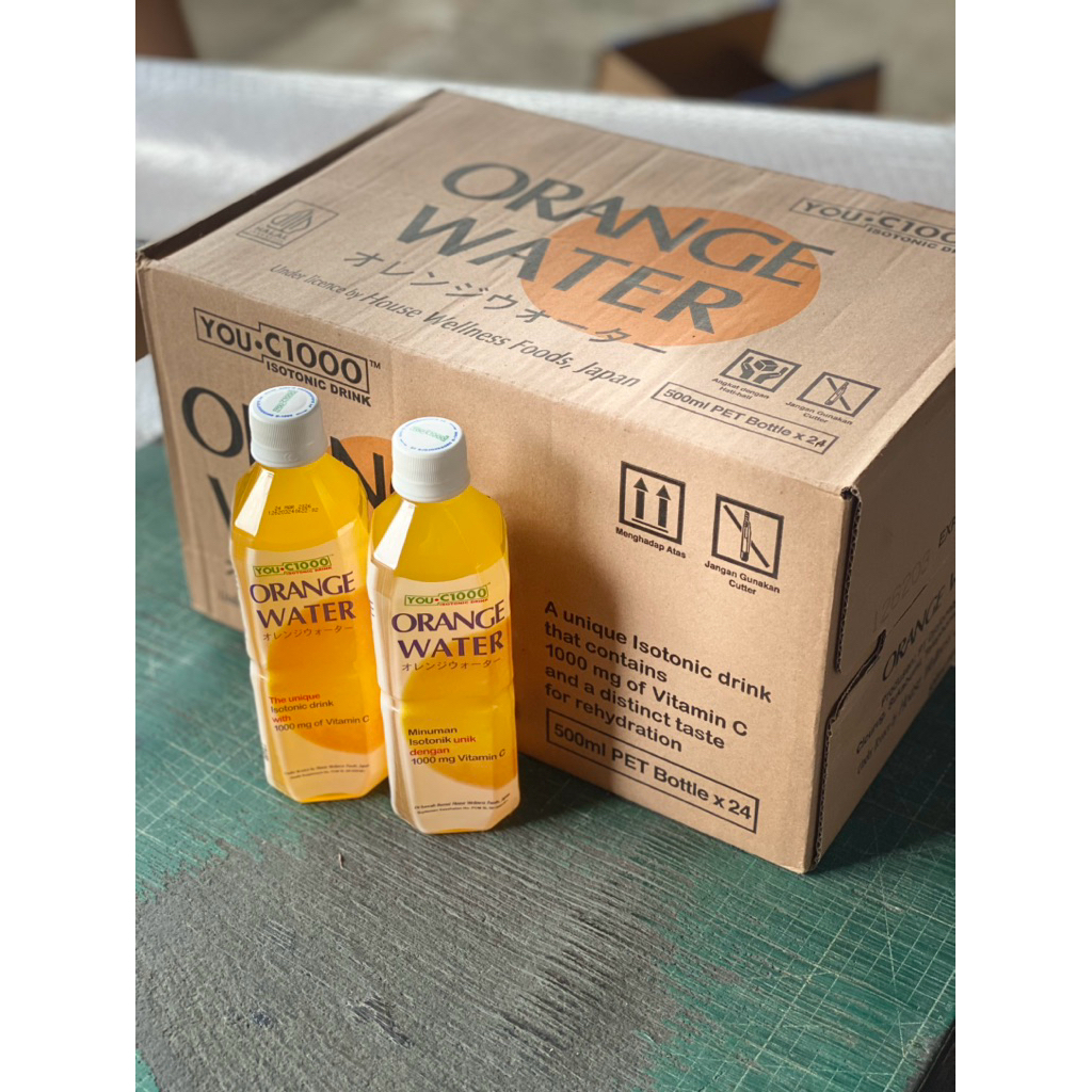 Jual MINUMAN ISOTONIK YOU C1000 WATER ORANGE BOTOL 500ml kemasan karton ...