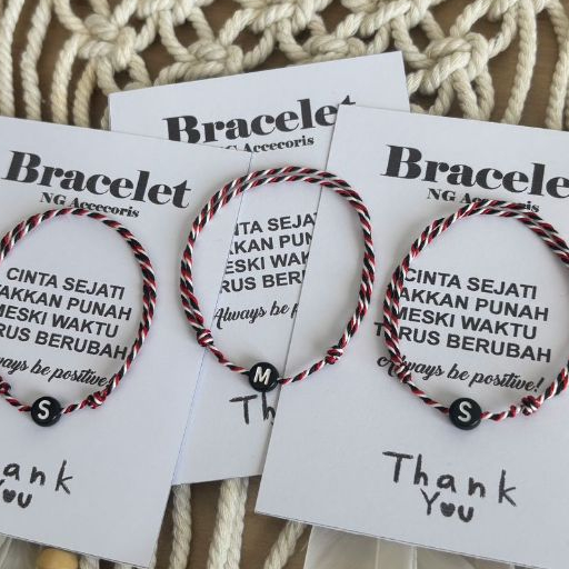Jual Gelang Tridatu Inisial Huruf Simple Tridatu 1mm Red Boy Mas ...