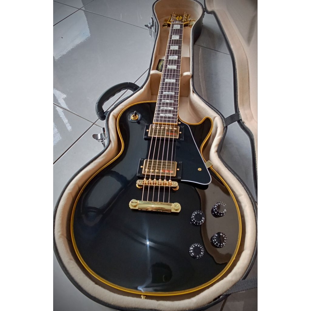 Jual Gibson Les Paul Custom Black Beauty Yellow Binding | Shopee Indonesia