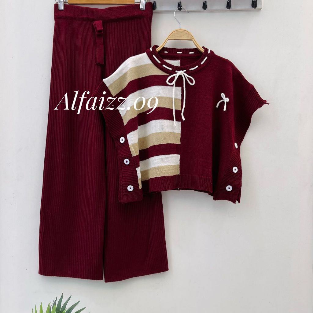Jual Oneset Khira Rompi Rajut Kerah Bulat Motif Pita Setelan Celana ...