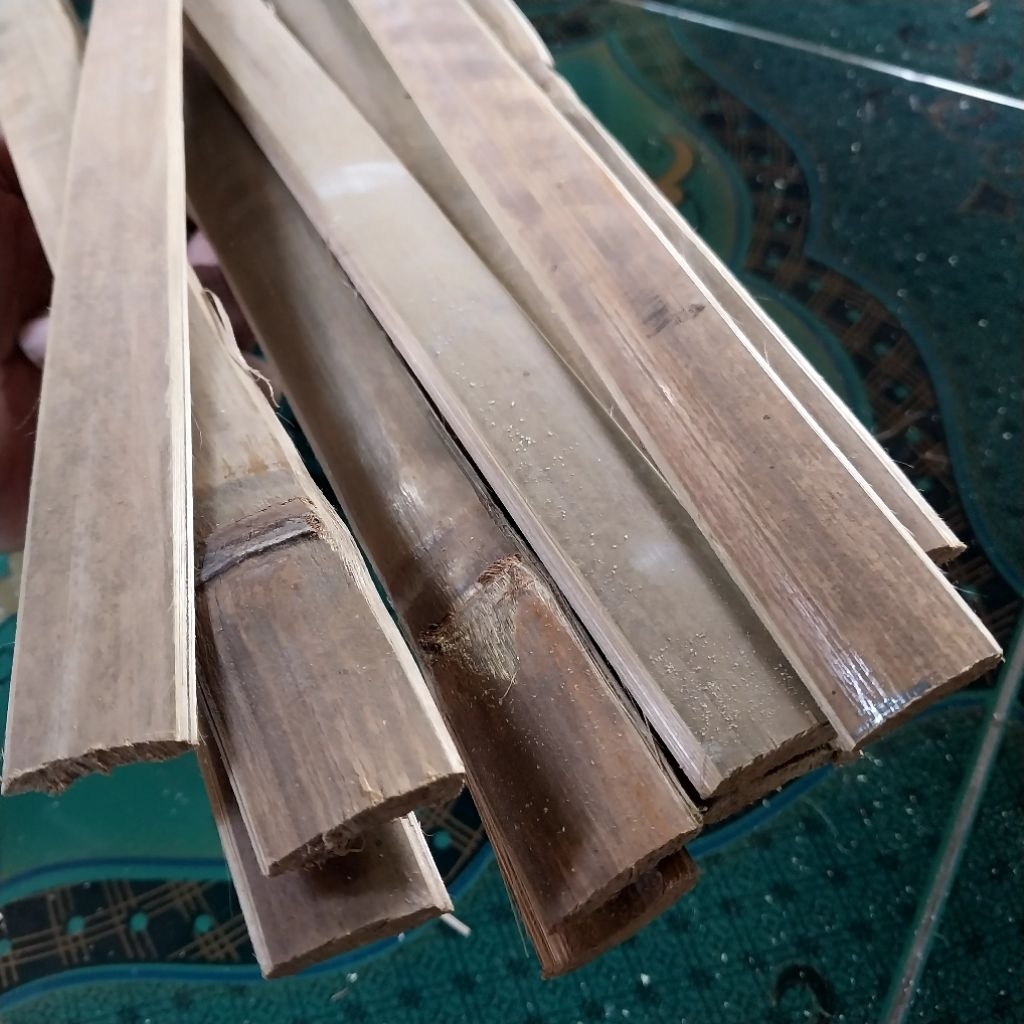 Jual Bambu Belah Tebal Sudah Rapi 50 cm - 100 cm Kandang Pagar | Shopee ...