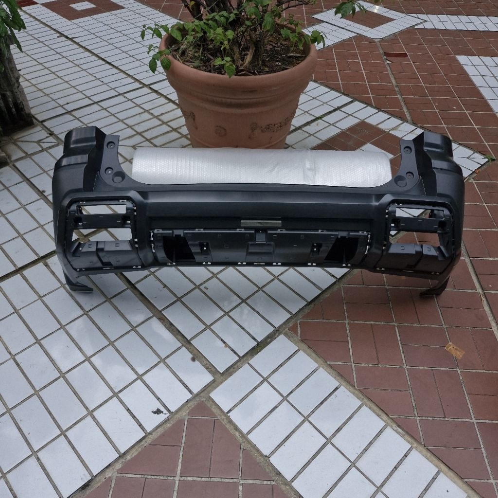 Jual Bemper Belakang Face Rear Bumper Asli Mitsubishi New Xpander ...