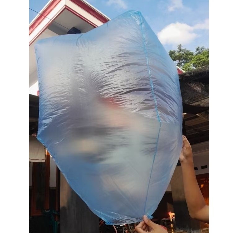 Jual Balon udara / lampion terbang warna biru ukuran 1 meter free sumbu ...