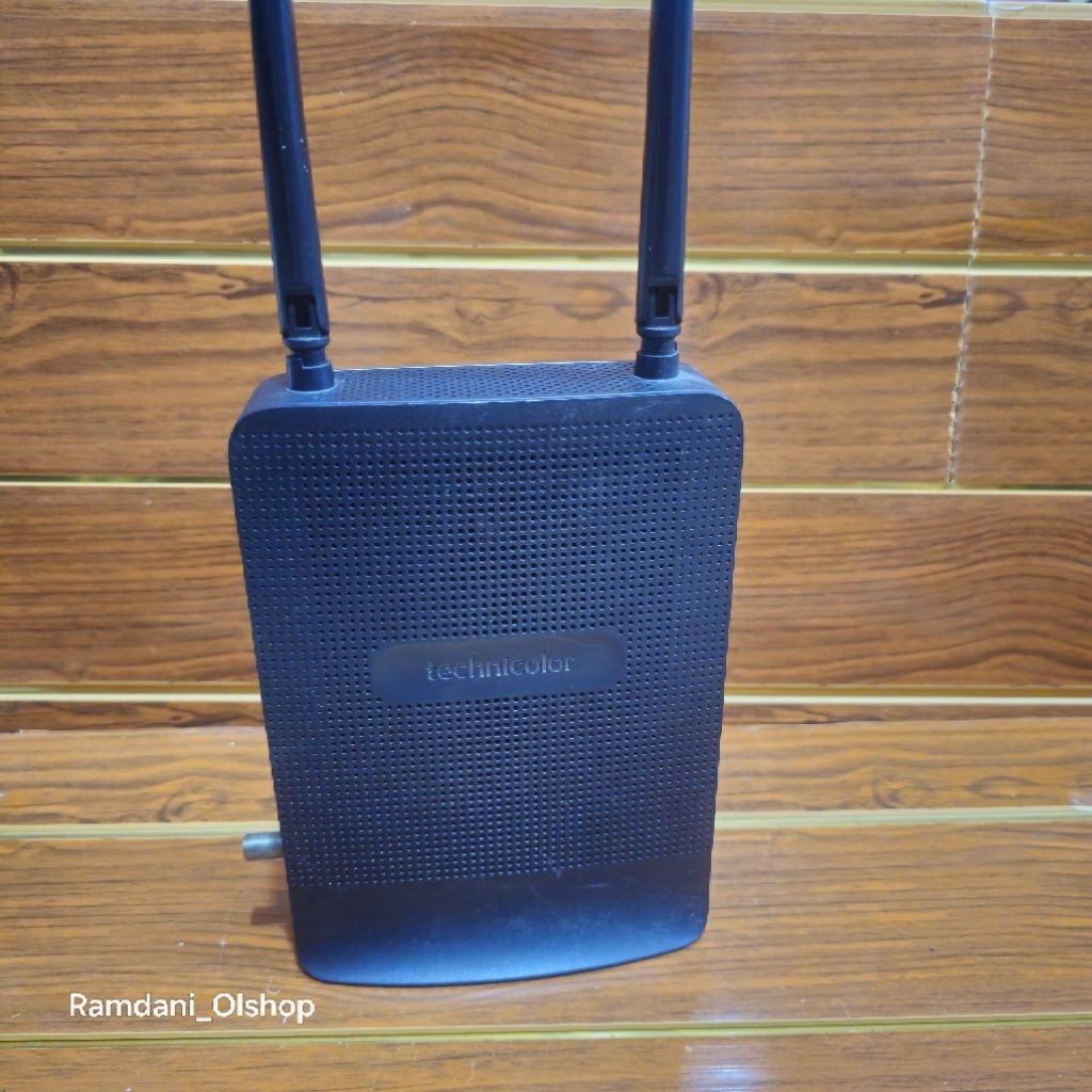 Jual Router Technicolor Dual Band CGA0111LNT Acess point | Shopee Indonesia