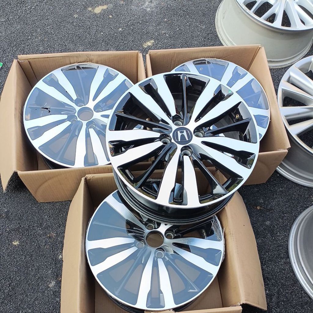 Jual velg pelek original oem Honda jazz rs gk5 2018 hitam polis bisa ...