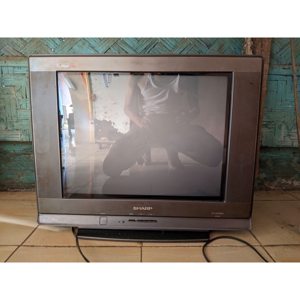 Jual Tv tabung Sharp batik 21 inc ( second ) | Shopee Indonesia