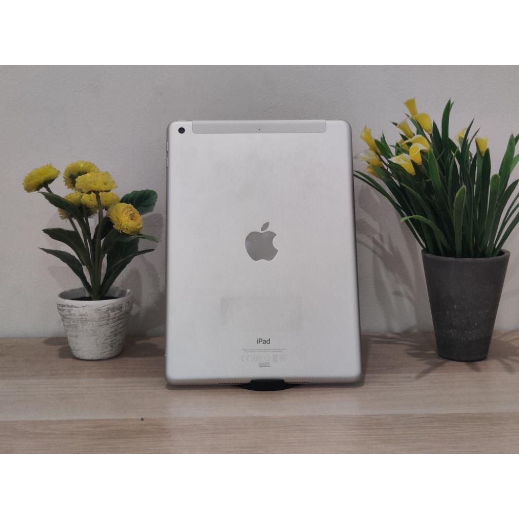Jual Apple Ipad 5 32GB Wifi Cellular Resmi IBOX Unit Only | Shopee Indonesia