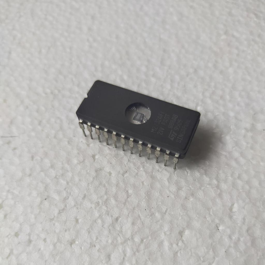 Jual M2732AF1 32KBIT UV-EPROM Memory CDIP 24-Pin | Shopee Indonesia