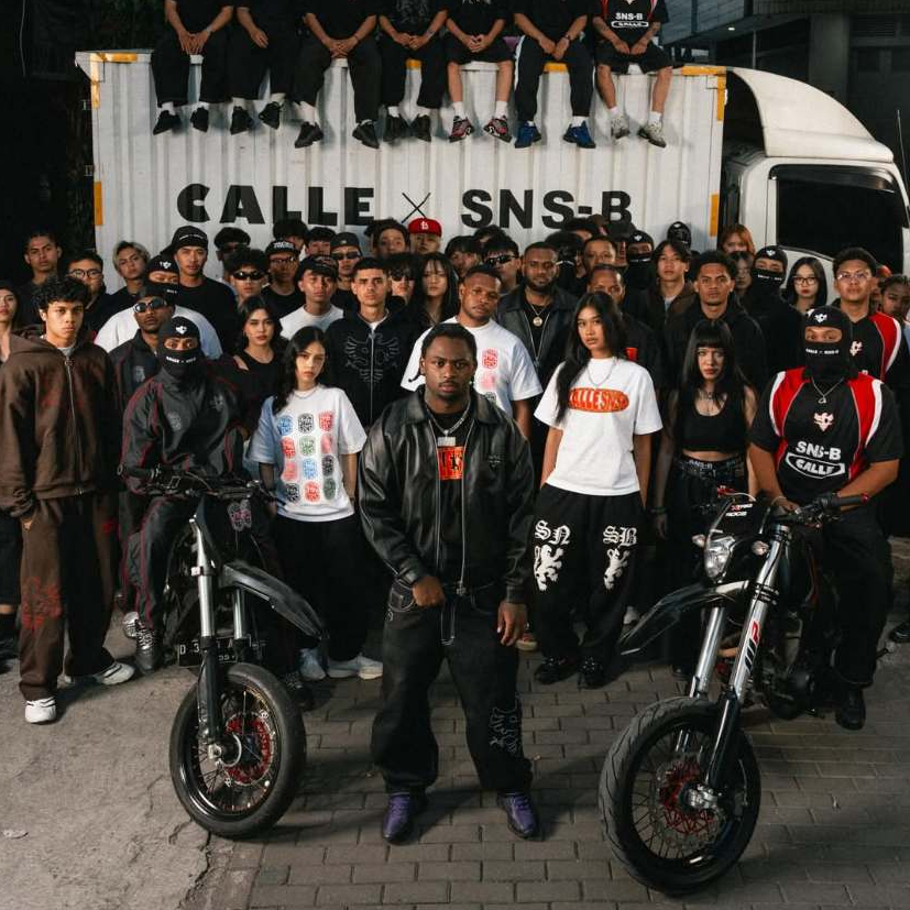 Jual Calle de Larache x SNSB World - All Item Collaboration Limited ...