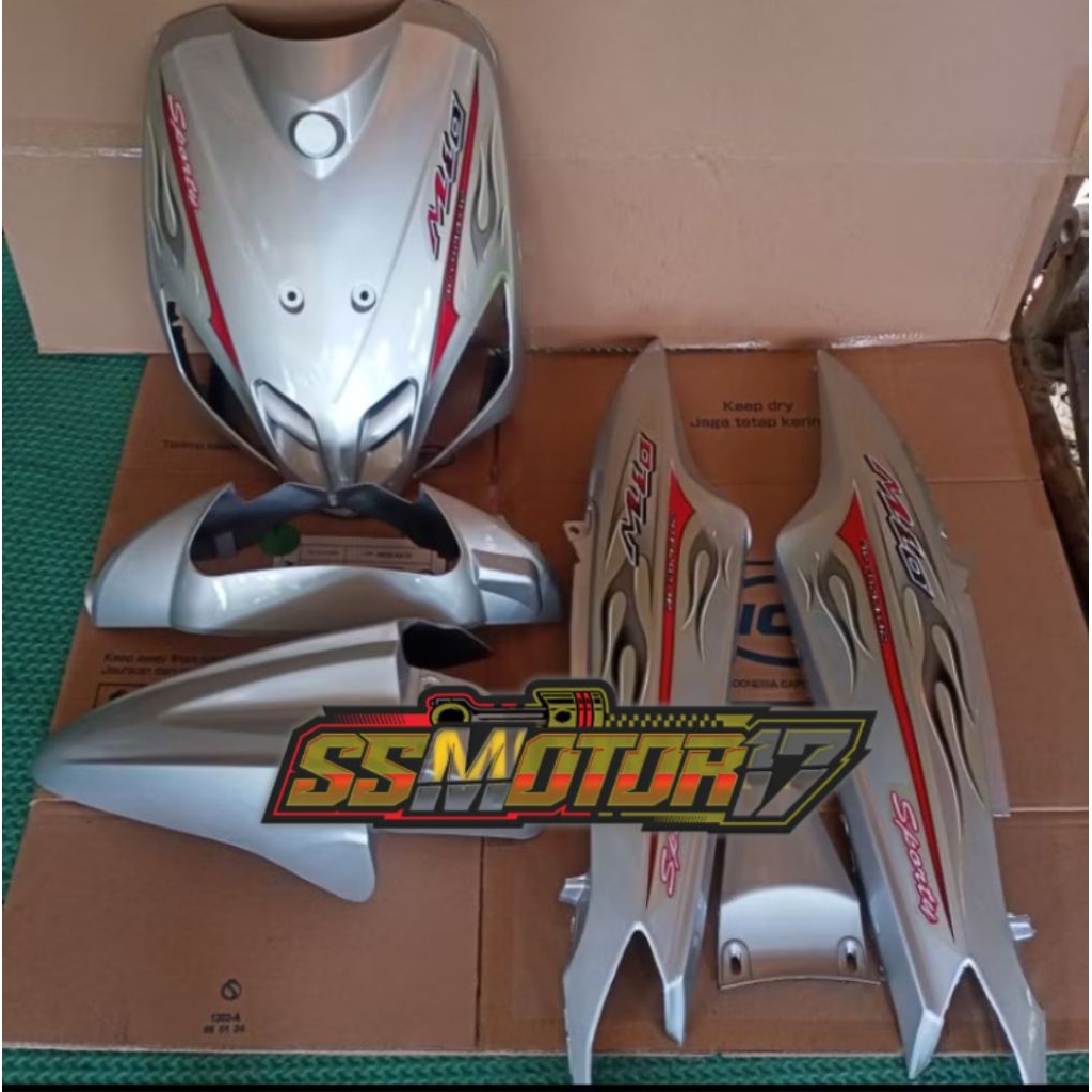 Jual COVER BODY HALUS MIO SPORTY WARNA SILVER+STRIPING | Shopee Indonesia