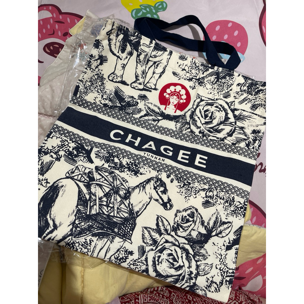 Jual totebag chagee official merchandise | Shopee Indonesia