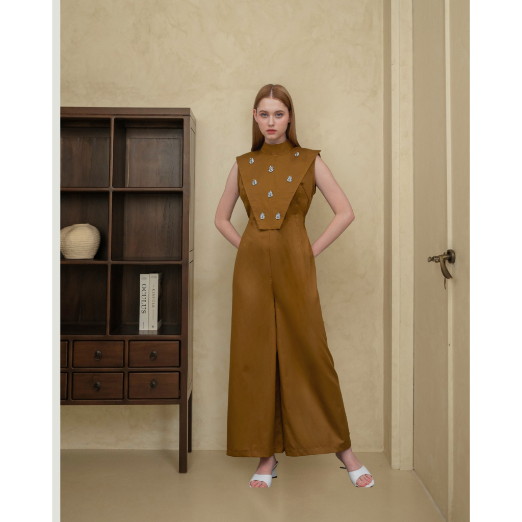 Jual Frances.RTW - Addison. with Beadings Jumpsuit Gold | Shopee Indonesia