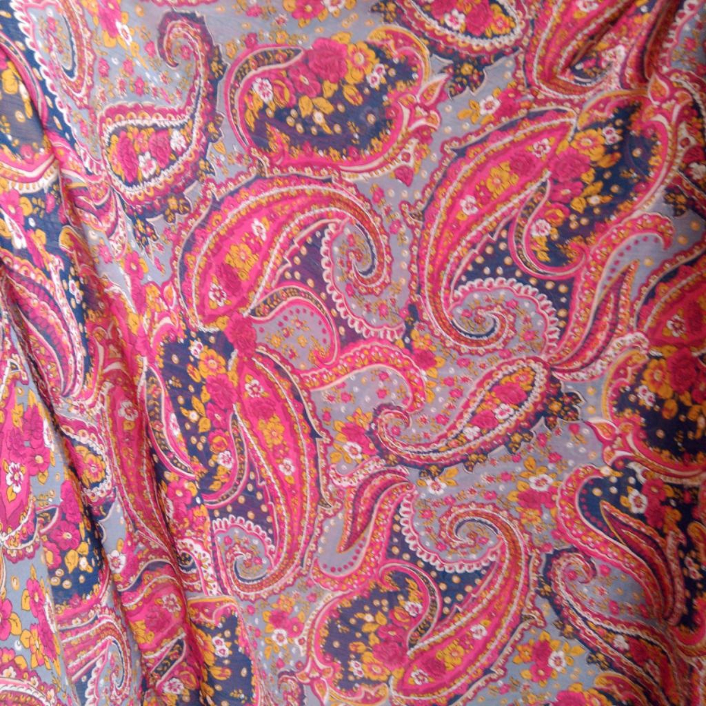 Jual Kain Sifon Motif Paisley Bunga Warna Pink Biru – Bahan Jahit Dress ...