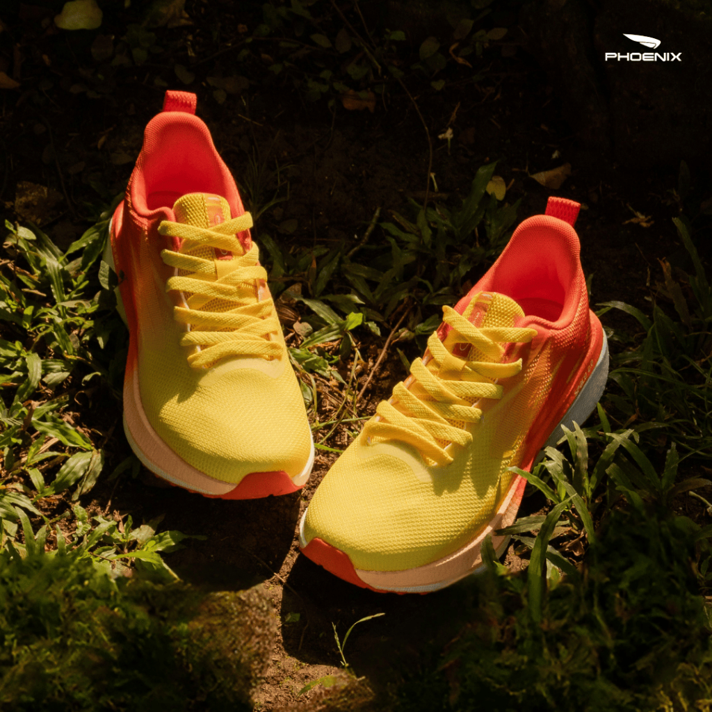 Jual PHOENIX - Sepatu Running Pria - Space 2.0 | Sepatu Lari Outdoor ...