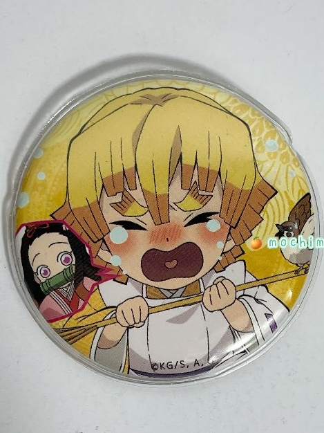 Jual Pin Button Agatsuma Zenitsu Kamado Nezuko Demon Slayer Official ...