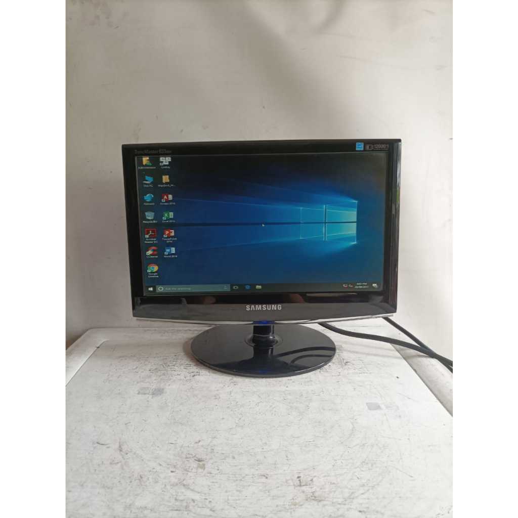 Jual lcd monitor samsung 633nw kondisi layar jernih bintik luar ...