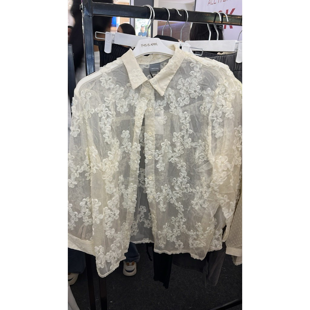 Jual pengiriman this is april sale | Shopee Indonesia