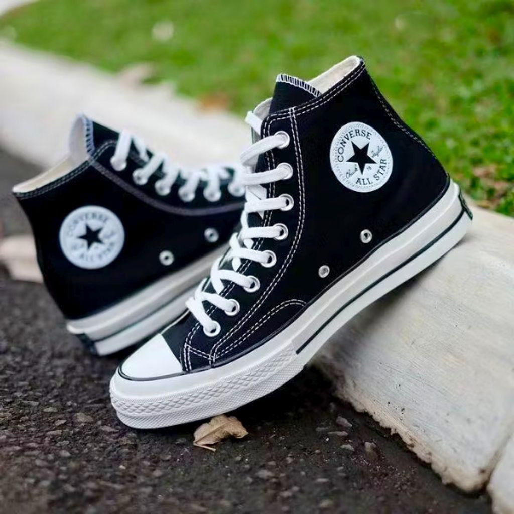 Jual SEPATU CONVERSE ALL STAR TINGGI HIGH BLACK WHITE BNIB SEPATU ...