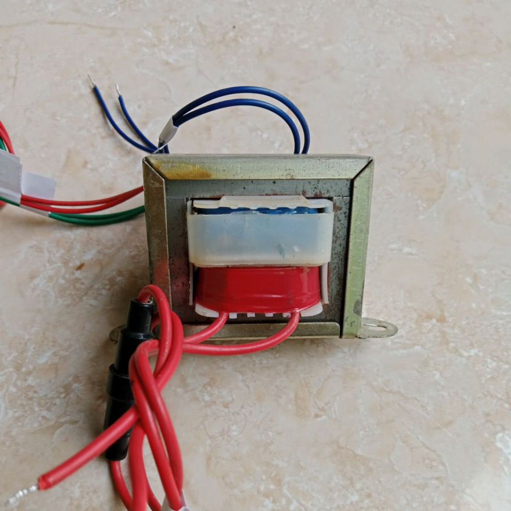 Jual TRAFO COPOTAN VCD 2 AMP BIASA 9,10 & 12 VOLT | Shopee Indonesia