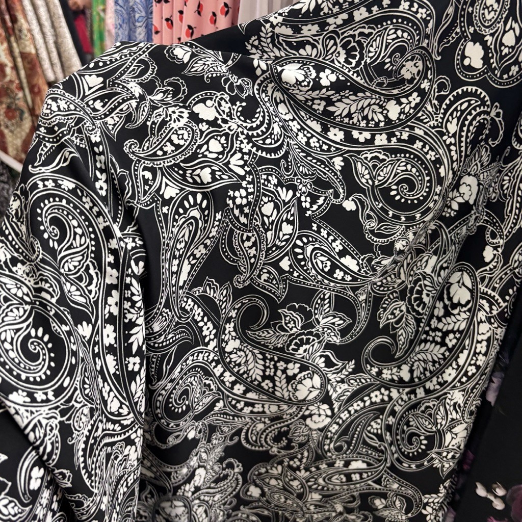 Jual Kain Wolpeach Motif Paisley – Bahan wolfis Halus dan Flowly, Ideal ...