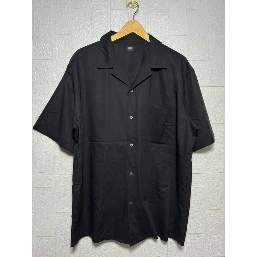 Jual UNIQLO OPEN COLLAAR SHEIT SECOND ORIGINAL (size besar) | Shopee ...