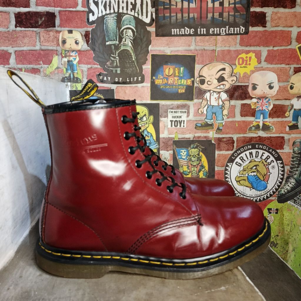 Jual Dr. martens 1460 red chery | Shopee Indonesia