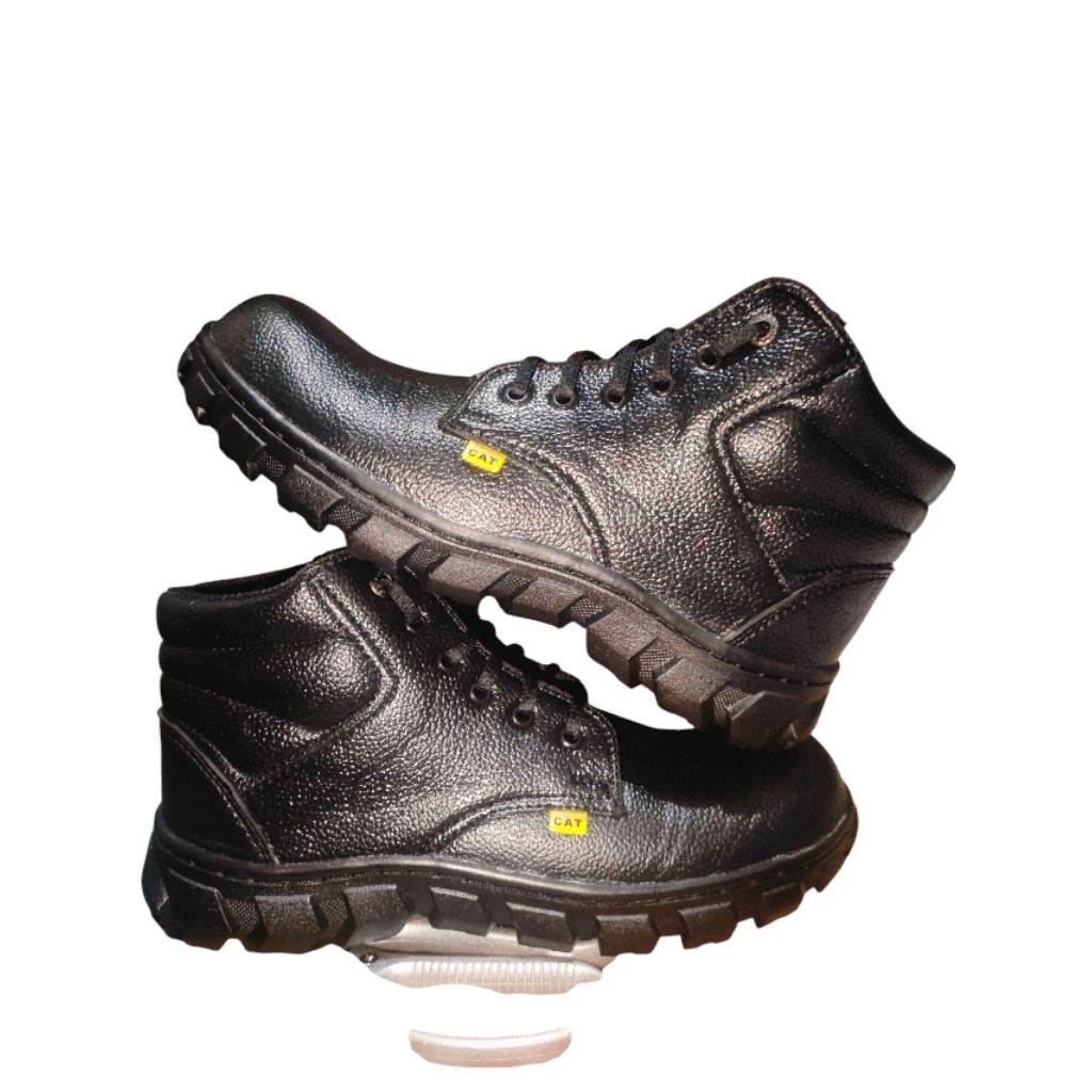 Jual sepatu safety model semi boots bagian ujung dilapisi besi dan sol ...