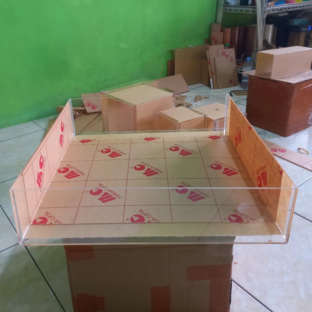 Jual kotak akrilik tempat minuman dingin (50x35x10cm) | Shopee Indonesia